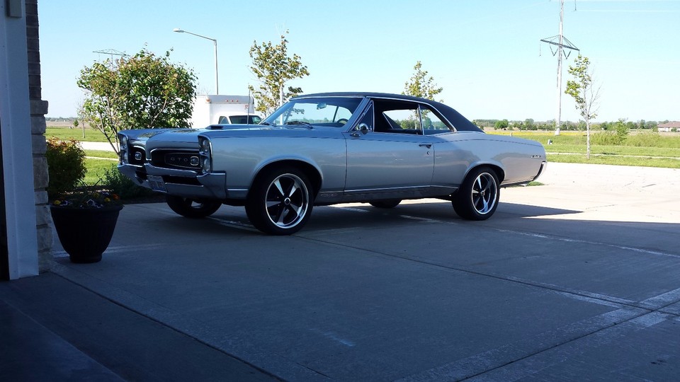18x9 Pontiac Rally II Cast Wheels SET of 4 + CAPS | eBay