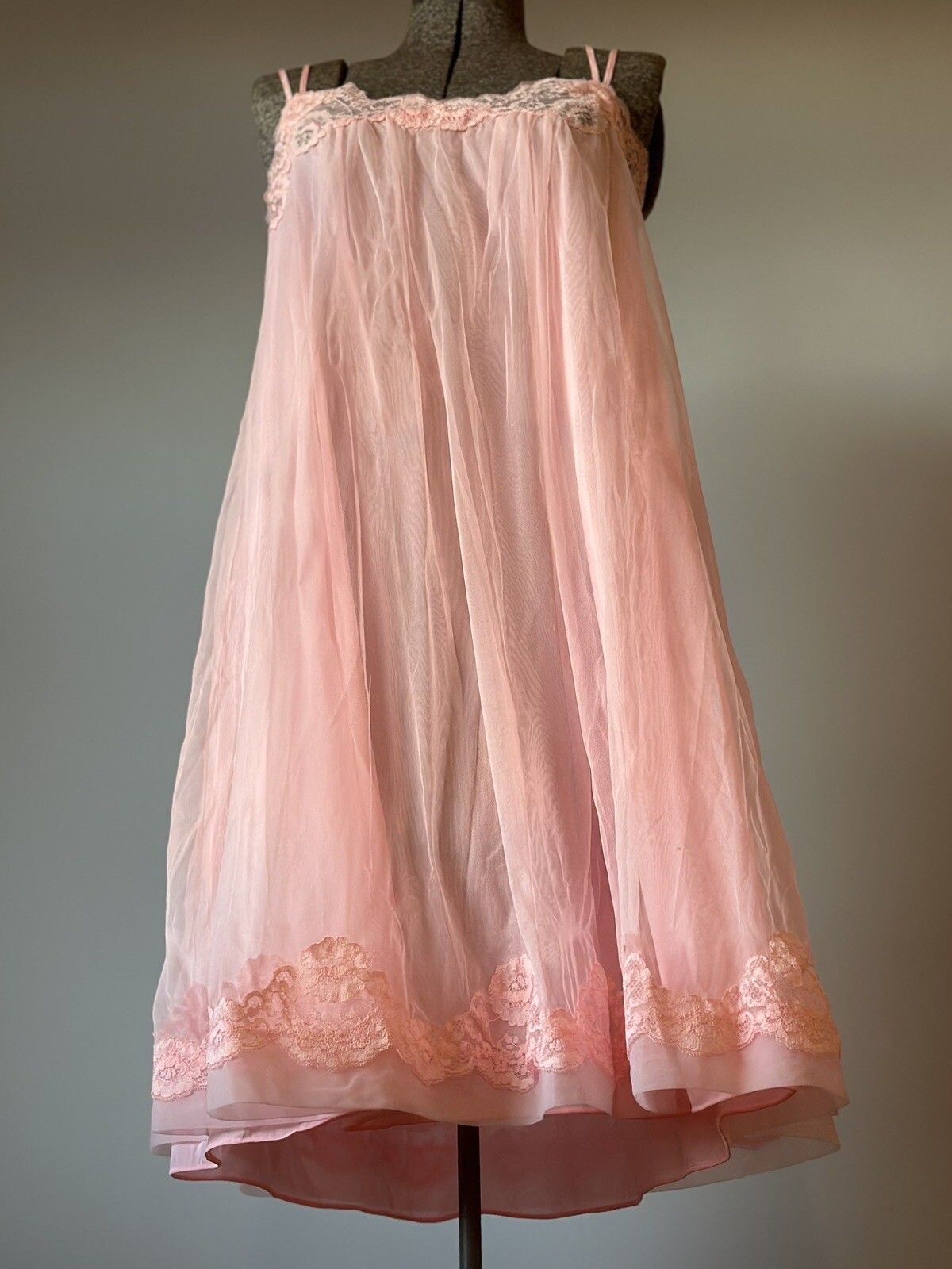 1960s Vintage Van Raalte Pink Billowy Double Layered … - Gem