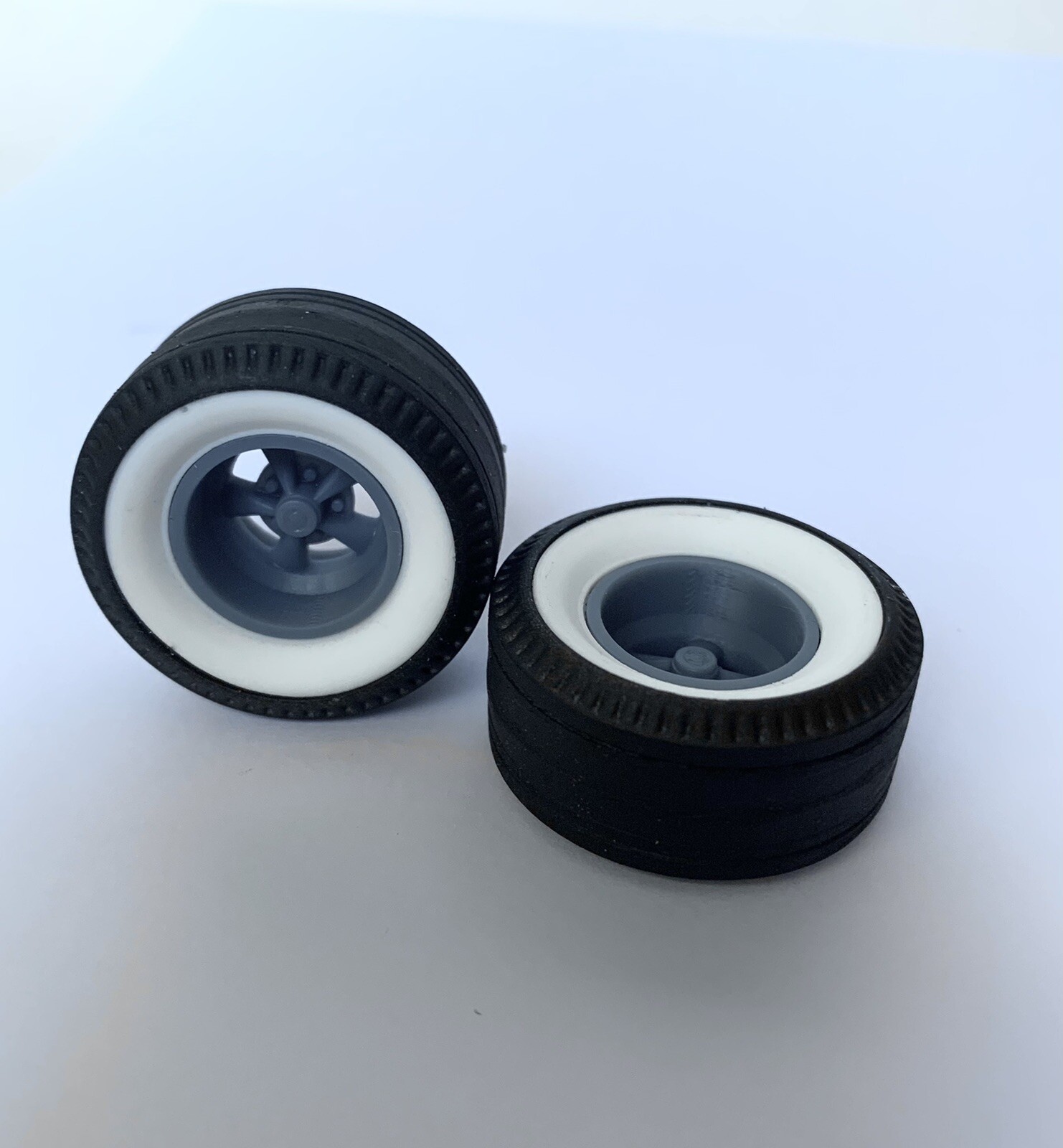 1:25 Two Rear Pie Crust Rear Cheater Slicks & Whitewall With Deep ...