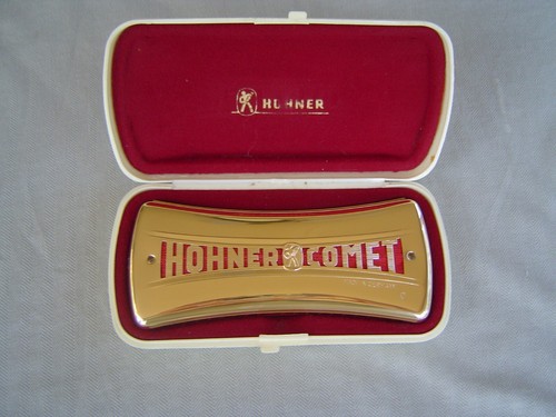 "COMET" NO. 3427 CURVED TWO SIDED TREMELO HARMONICA "C/G" BY M. HOHNER ...