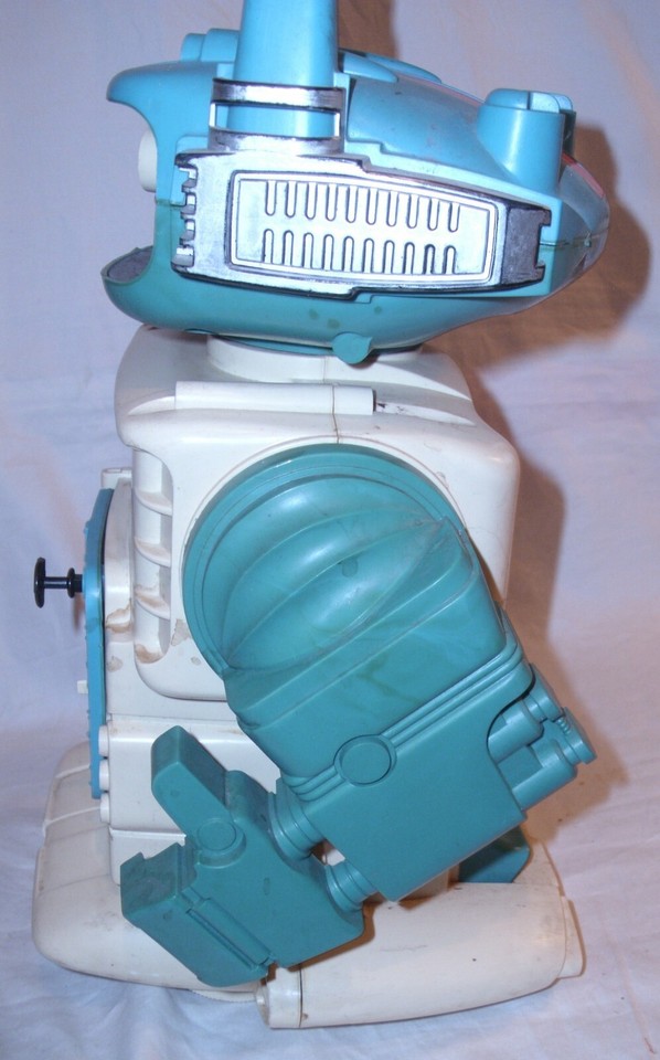 REMCO MISTER BRAIN THE TRU SMOKE ROBOT WITH A MEMORY BATTERY TOY BOXED ...