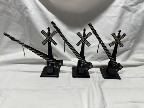 THREE LIONEL MARX 438 CROSSING SIGNALS TESTED AND WORK GREAT | eBay