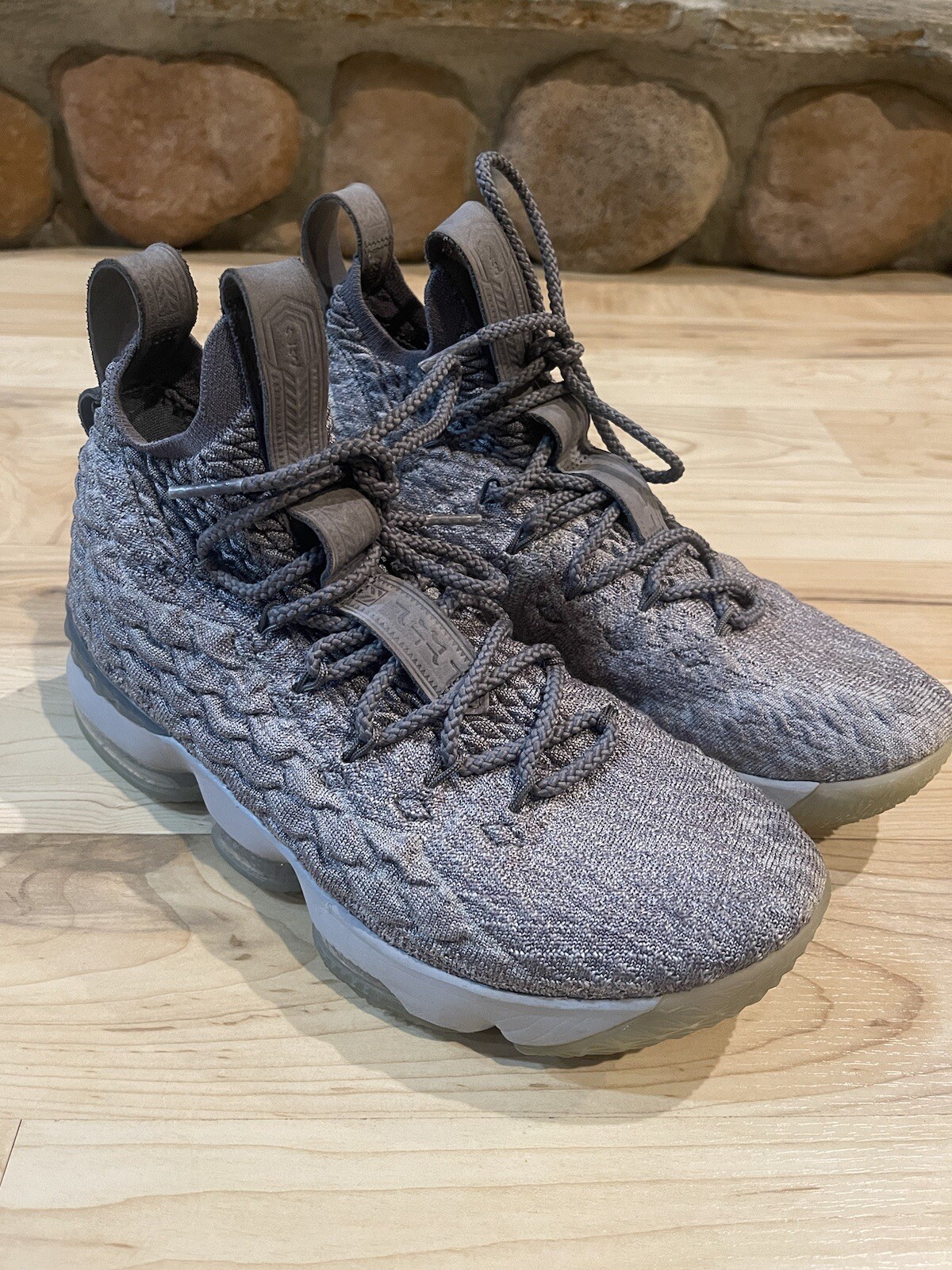 Nike Lebron 15 XV, Wolf Gray/Gold, Mens Basketball Sh… - Gem