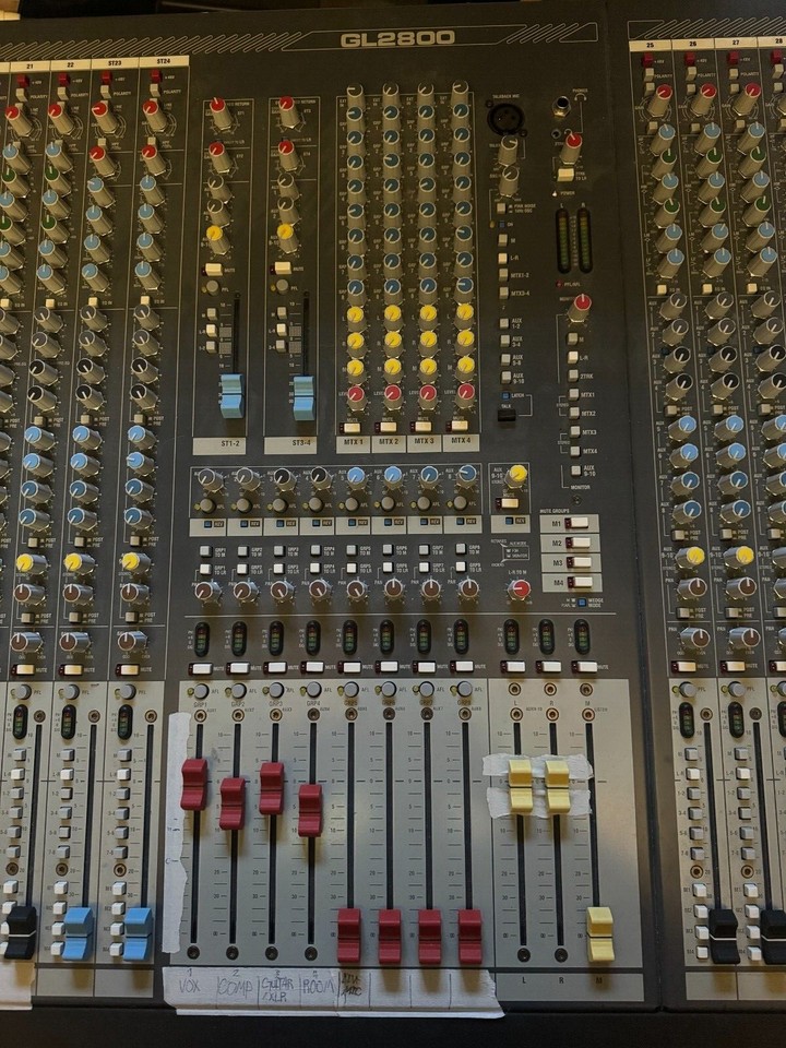 Allen & Heath - GL2800 W/ Power supply | eBay