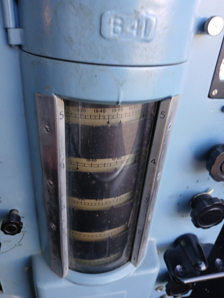 MURPHY B41 - VINTAGE VALVE RADIO 1950s Naval Communications Receiver ...