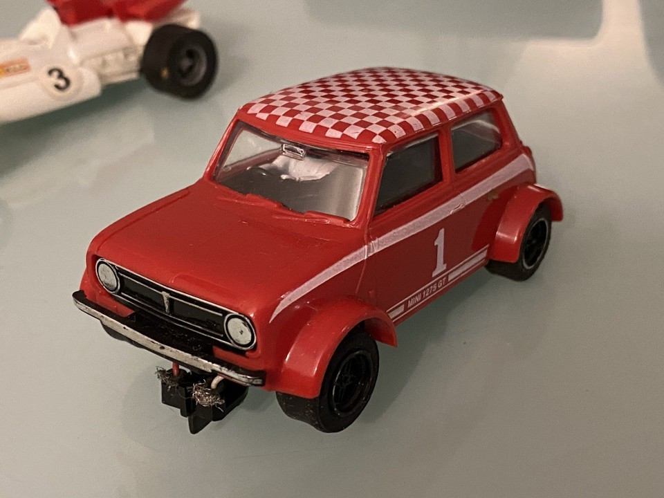 Slot Scalextric Austin Mini 1275 GT + Formule 1 F1 1/32 | eBay