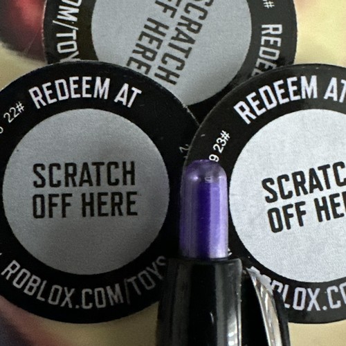 Roblox Bakonette Face & Slime King Plush & Plasma Ray Back Gun Code | eBay