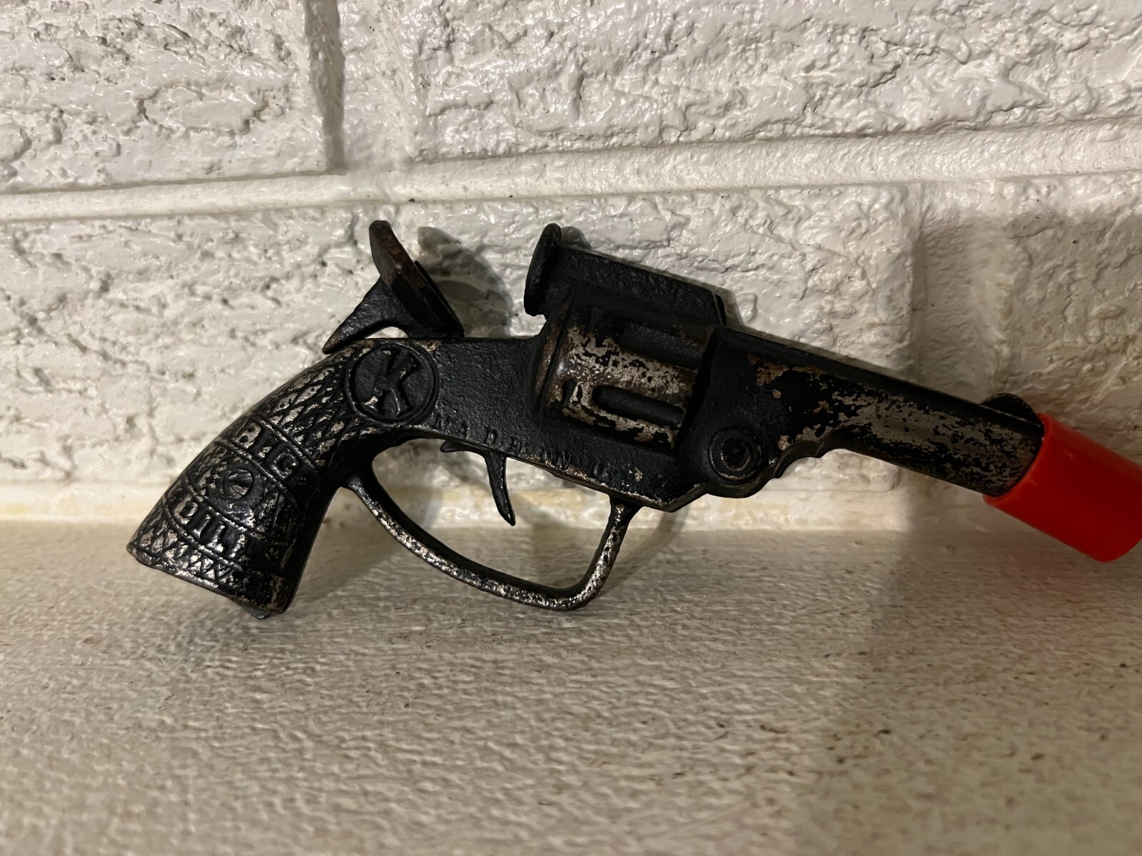 Lot of 2 1930 Cap guns KILGORE "BIG BILL and CLIP HUBLEY CAST IRON TOY ...