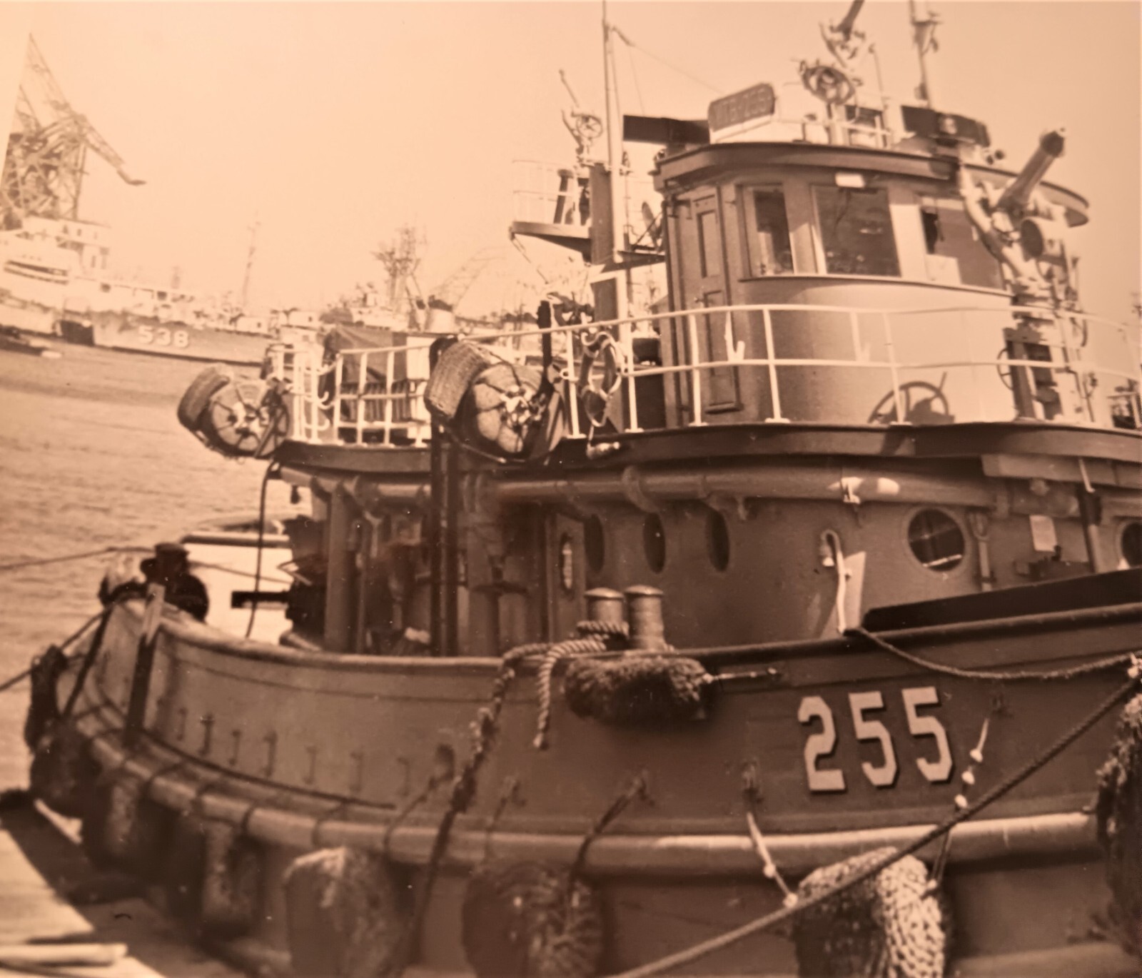 255 YARD TUG BOAT vtg WW2 naval shipyard 8x10 photo dd-538 uss stephen ...