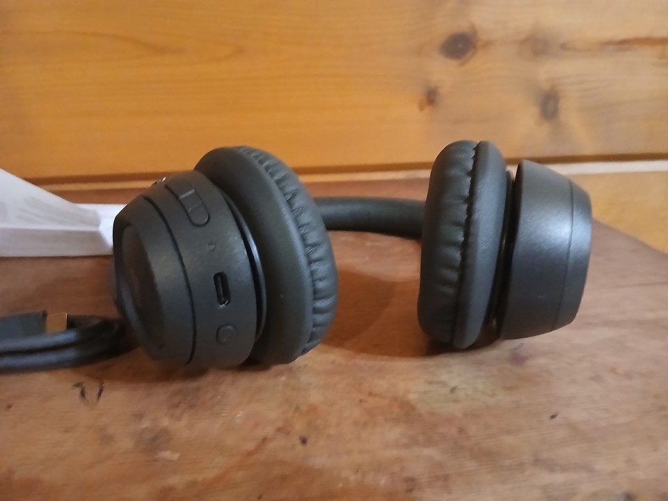 Logitech Zone 301 Wireless Bluetooth Headset with Noise-Canceling ...