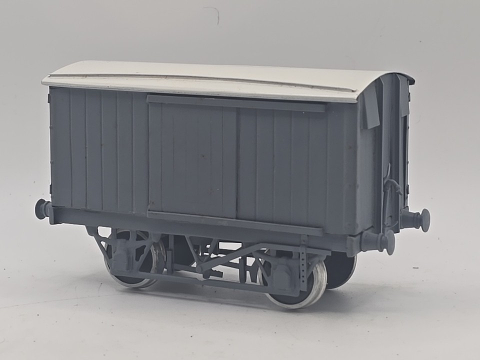 VINTAGE KIT BUILT OR SIMILAR O GAUGE PAINTED GREY VENTILATED VAN MODEL ...