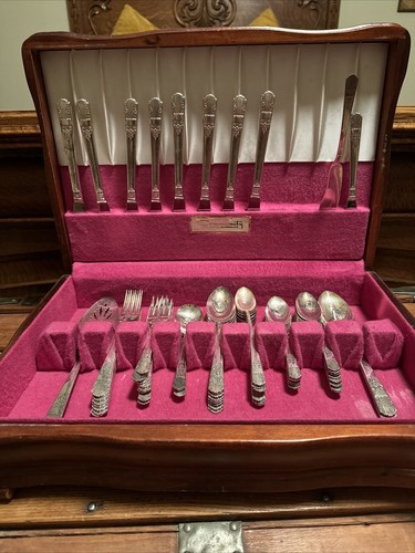 Antique Community The Finest Silver plate Flatware Set Floral Pattern ...