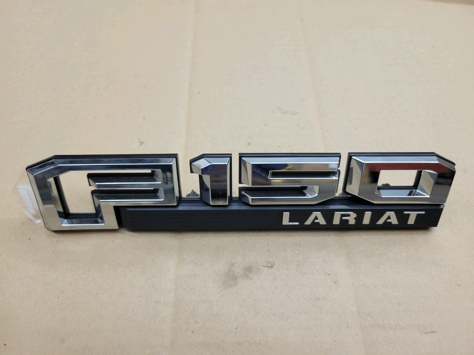 Ford OEM 2015 2016 2016 F-150 Lariat New Driver Left Emblem Badge Logo ...
