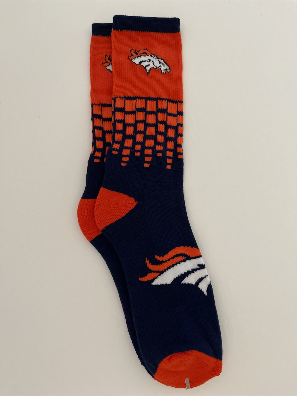 Denver Broncos Adult Socks- 1 Pair- Large - Brand New Free Shipping (G3 ...
