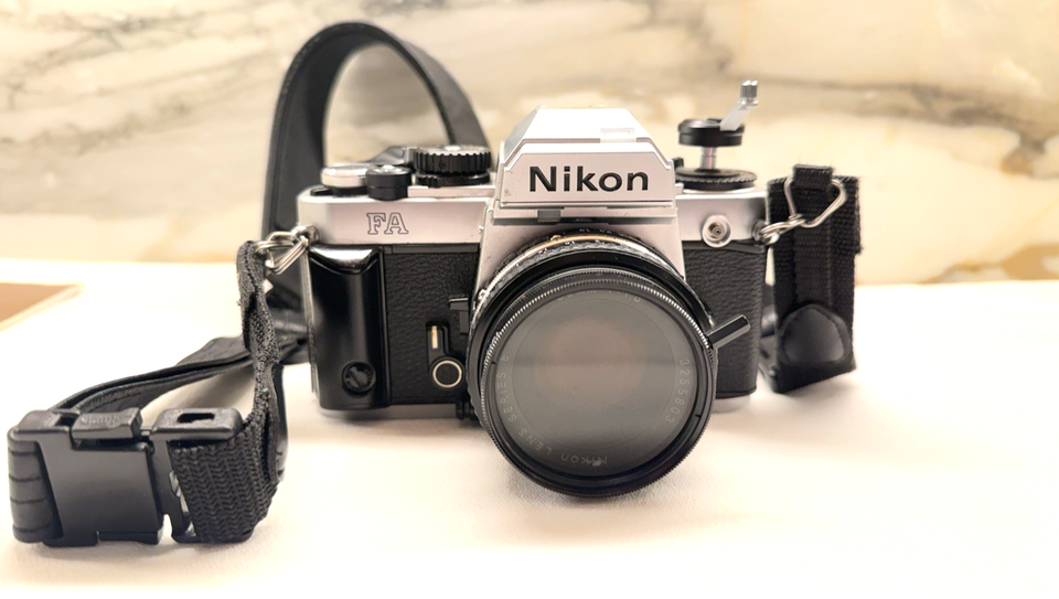 Nikon FA Chrome Camera Body Matrix Metering 50mm f1.8 Series E Lens ...