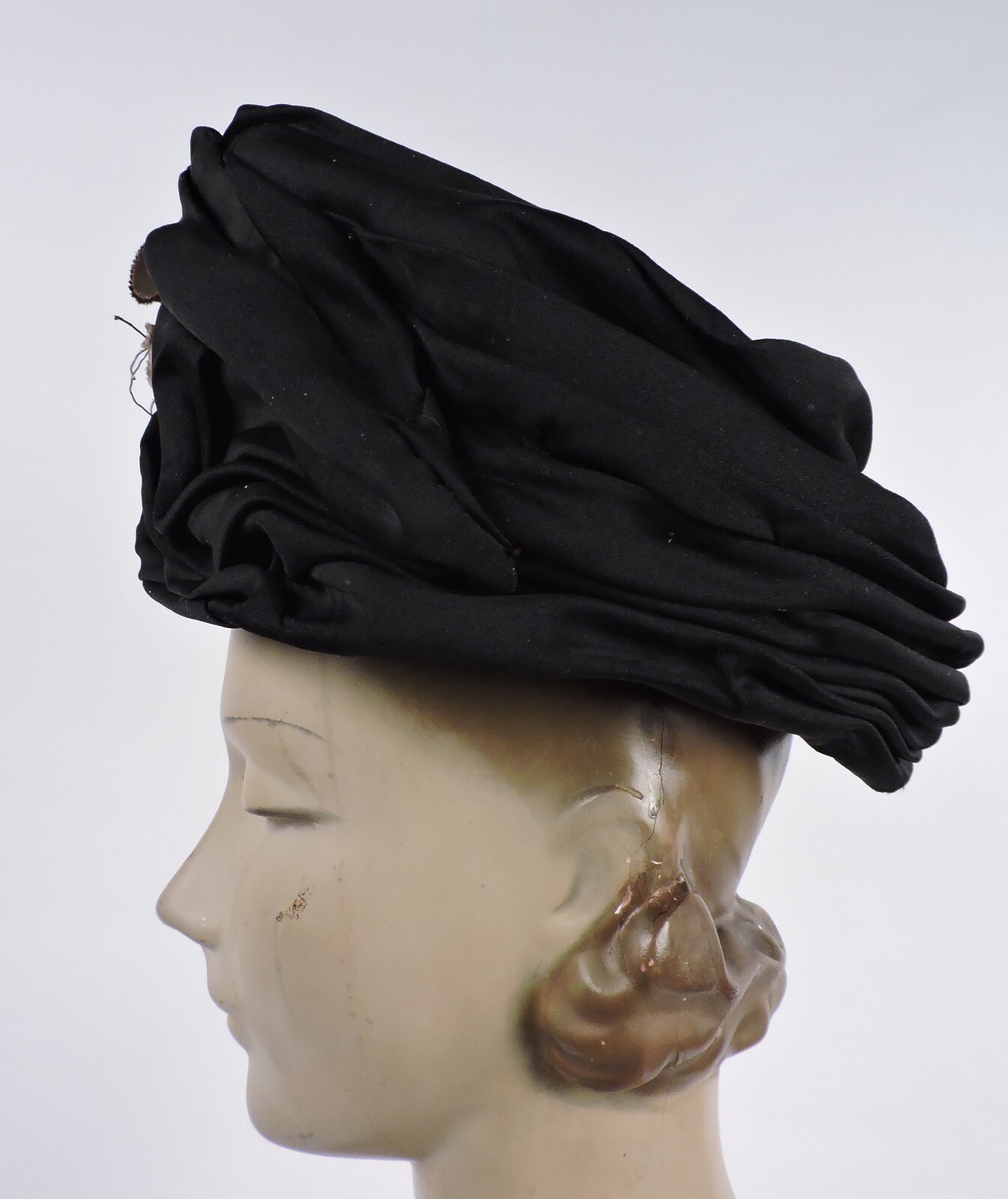 VICTORIAN 1890’S BLACK RUCHED SILK WIRED TORQUE HAT W LEAVE TRIMS | eBay
