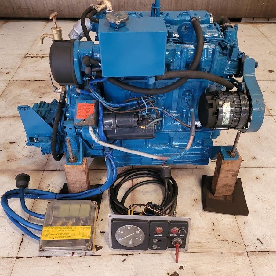 Lister Petter LPW4 diesel engine from lifeboat Used tested okay - ship ...
