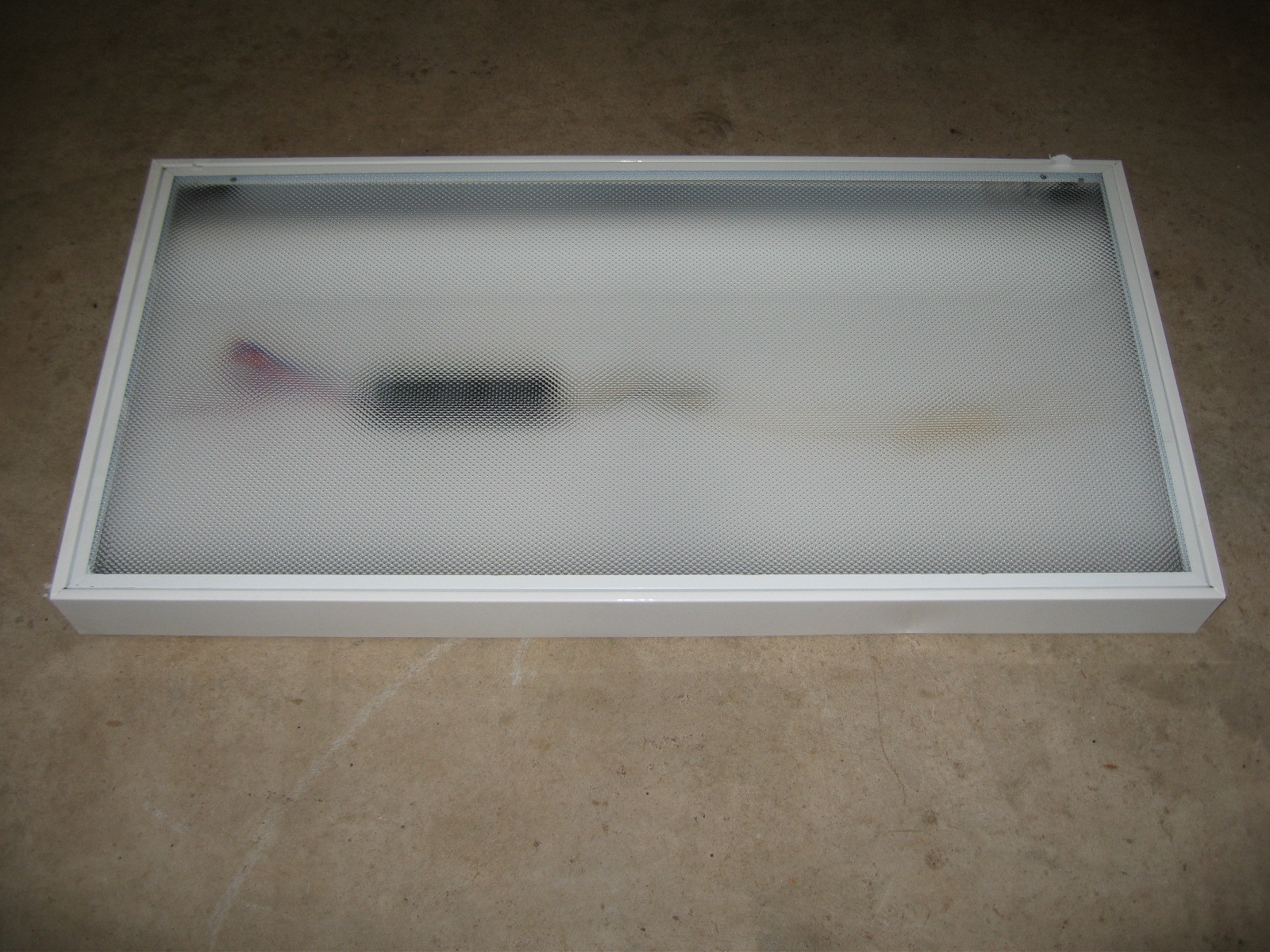 LITHONIA 2M 4 32 A12 MVOLT 1/4 GEB10IS Fixture, Surface, F32T8 | eBay