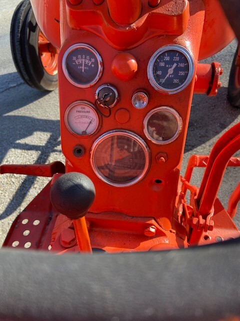 Allis Chalmers D17 AC Tractor 3pt hitch PTO Power Adjust rims 16.9 x 28 ...