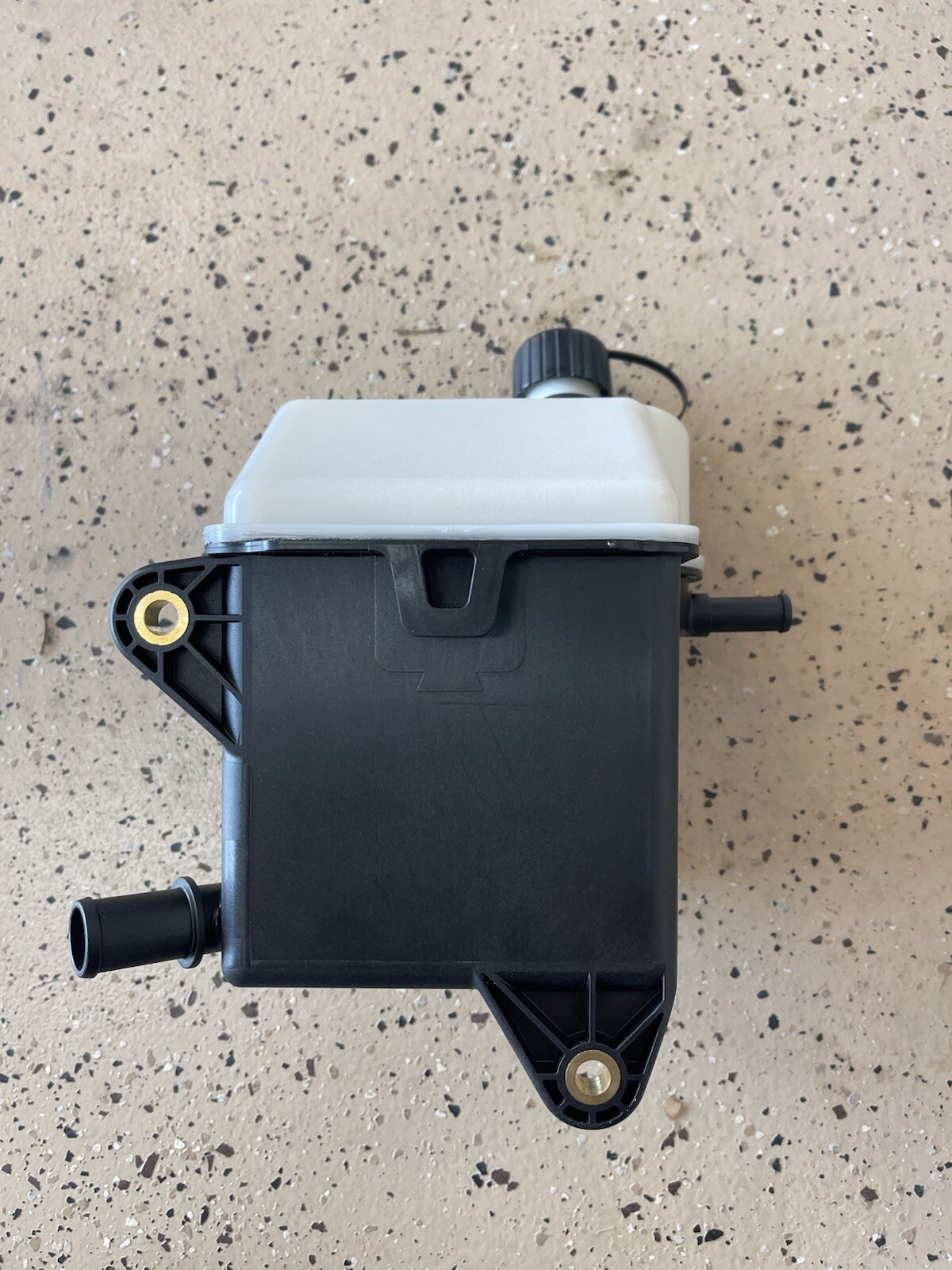 Paccar J86-1070 Power Steering Reservoir w/J37-1005 Filter Genuine for ...