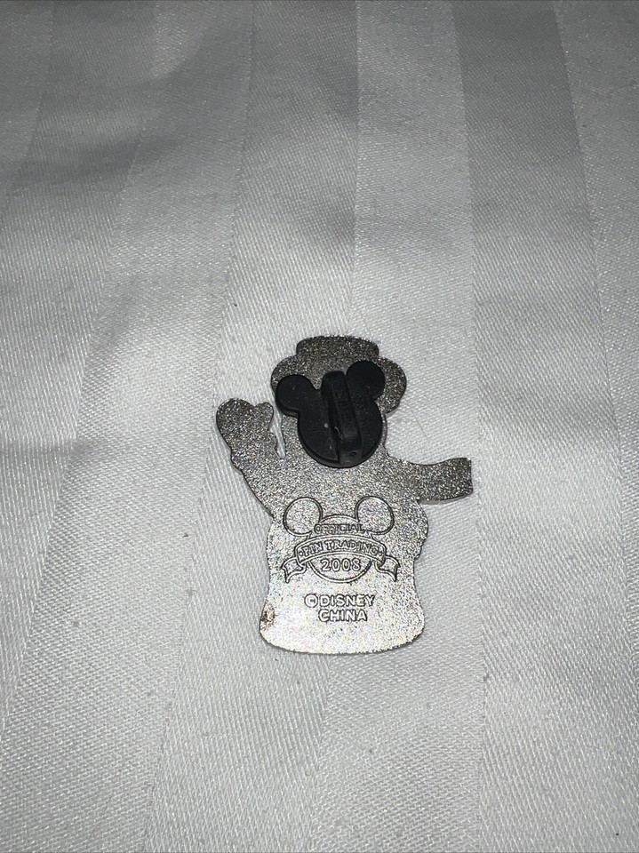 Official Disney Pin - Mickey Mouse Snowman Holiday Pin | eBay