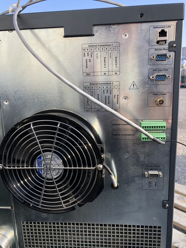 WATERS XEVO TQ-S MASS SPECTROMETERY STEPWAVE SYSTEM POWERS ON FOR PARTS ...