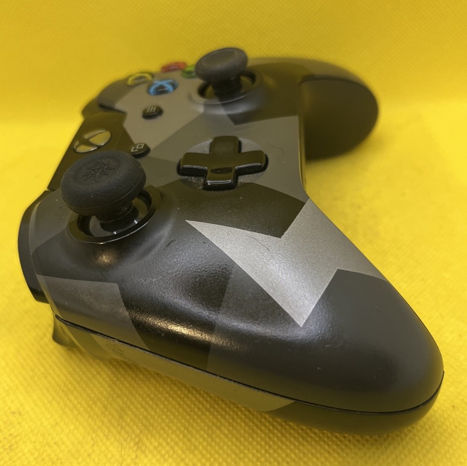 📦 Microsoft Xbox One Wireless Camouflage Controller Model 1697 Works ...