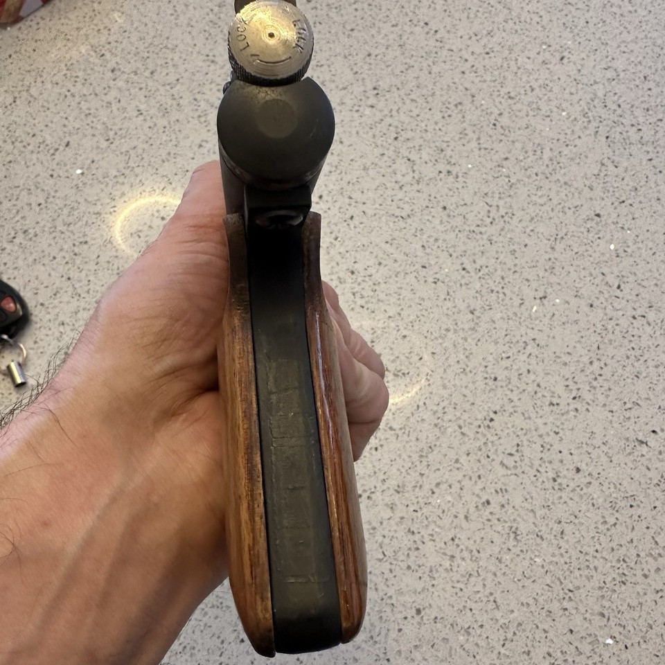 Benjamin Sheridan Pneumatic Pellet Pistol H9-20 Cal/5.0mm Pellets. READ ...