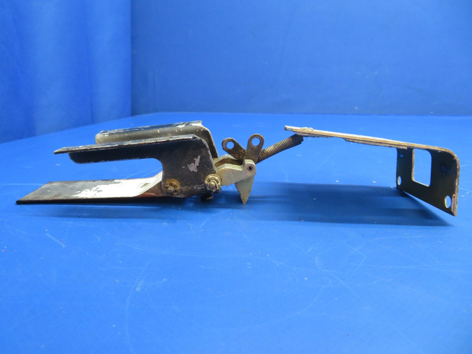 Piper PA-28R-201T Cabin Door Latch Assy w/ Cover P/N 79515-04 (1122-827 ...