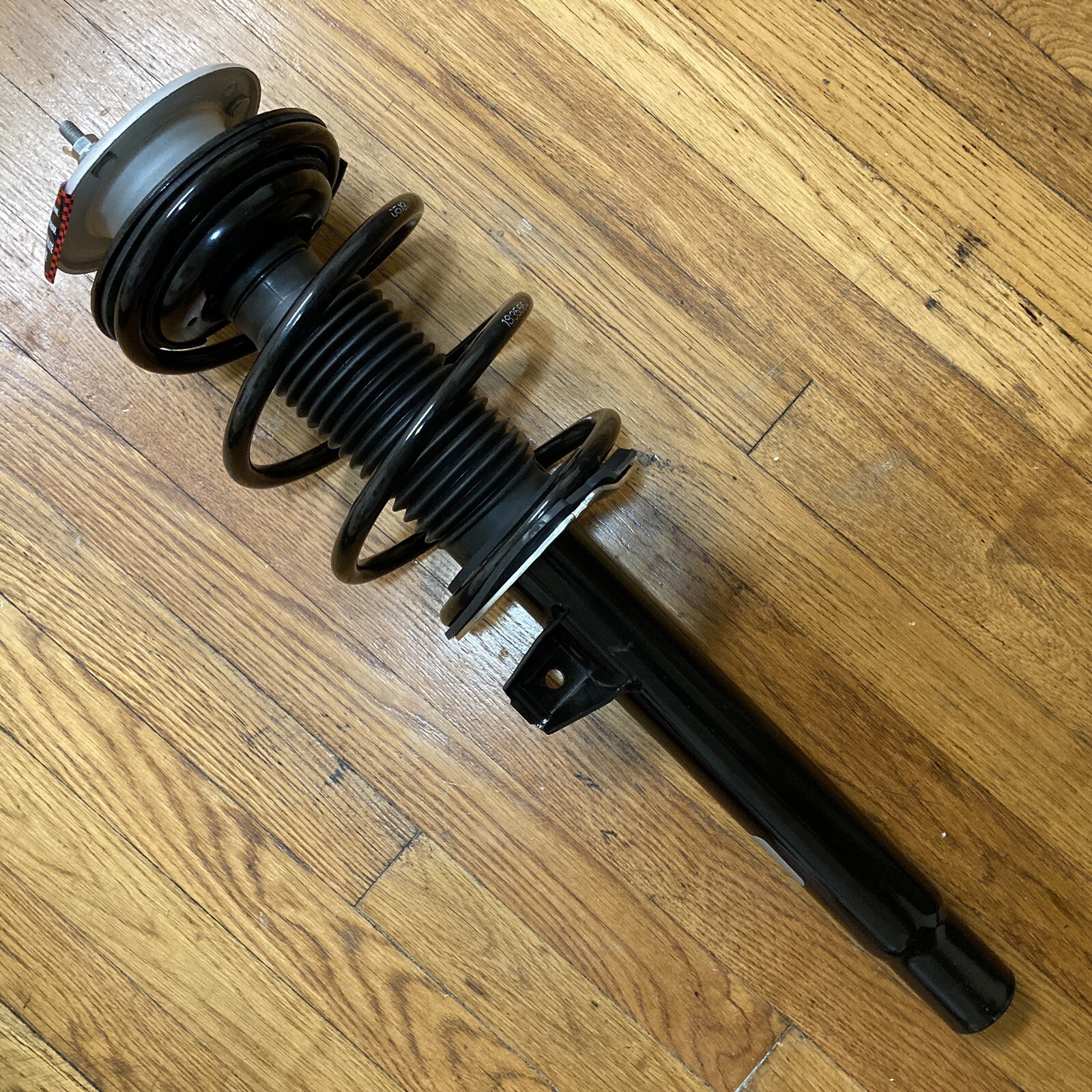 BMW E46 323i - 330i Front Right Loaded Strut Assembly (Duralast ...