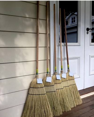 TUMUT WOOLSHED MILLET OUTDOOR BROOM - 7 TIE CANE CENTRE STRAW BROOM ...