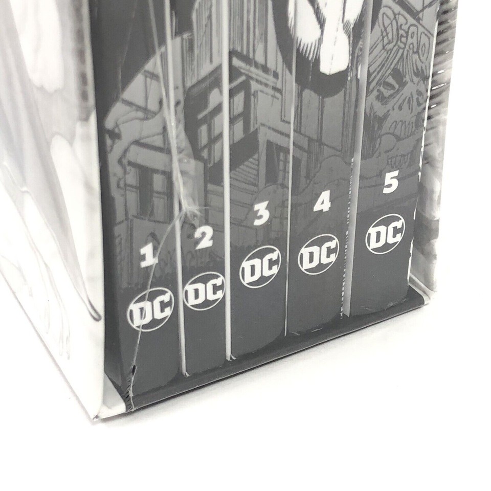 Batman Black and White Box Set Softcover Slipcase New DC Comics TPBs ...