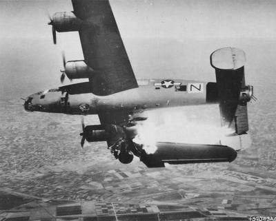 WW2 Photo WWII B-24 Liberator Bomber Shot Down Over Italy World War Two ...