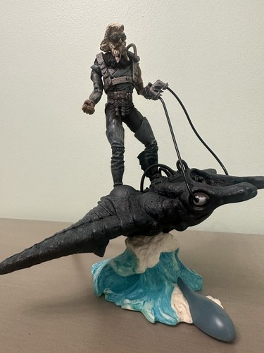 Mezco 20,000 Leagues Under The Sea WAVE RIDER NEMO FIGURE with all ...