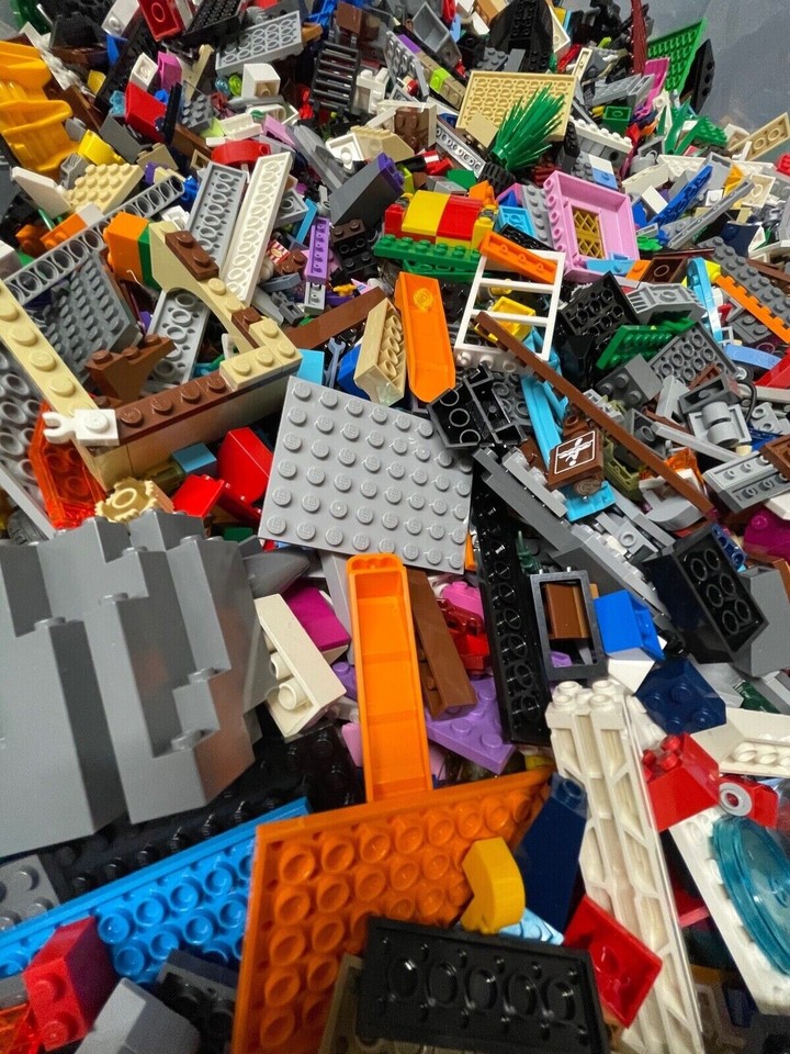 LEGO 200-10000 Pieces of Randomly Chosen Bricks Plates Parts & Pieces ...