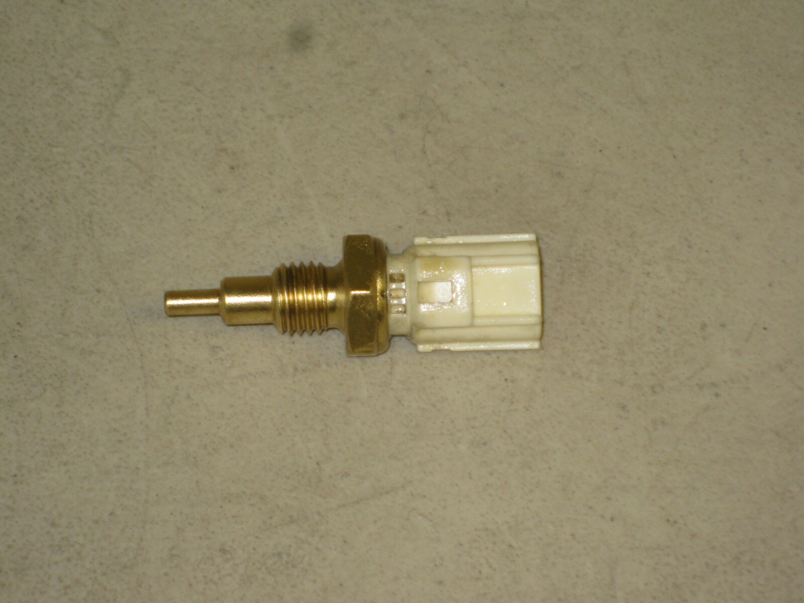 Toyota Lexus Scion Coolant Temperature Sensor Water Temp 89422-33030 ...
