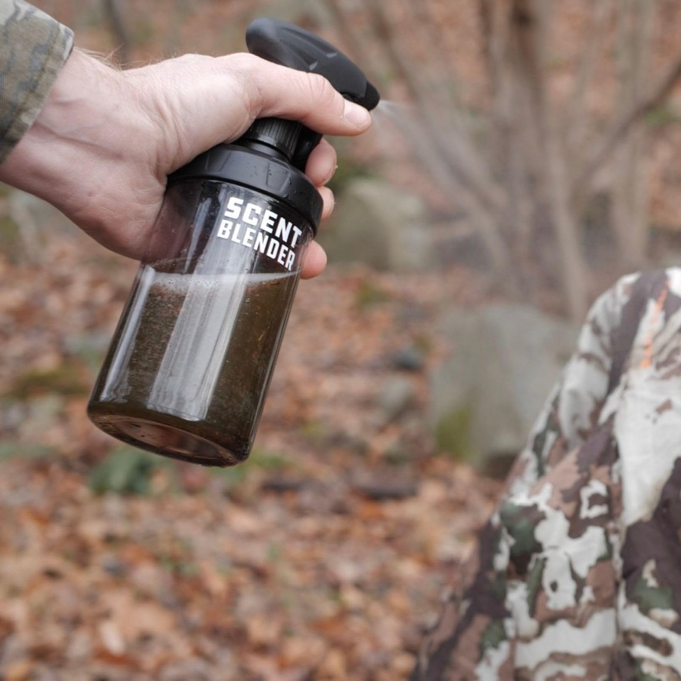 Scent Blender Hunting Attractant Spray for Deer Bear & Elk - 8 oz | eBay