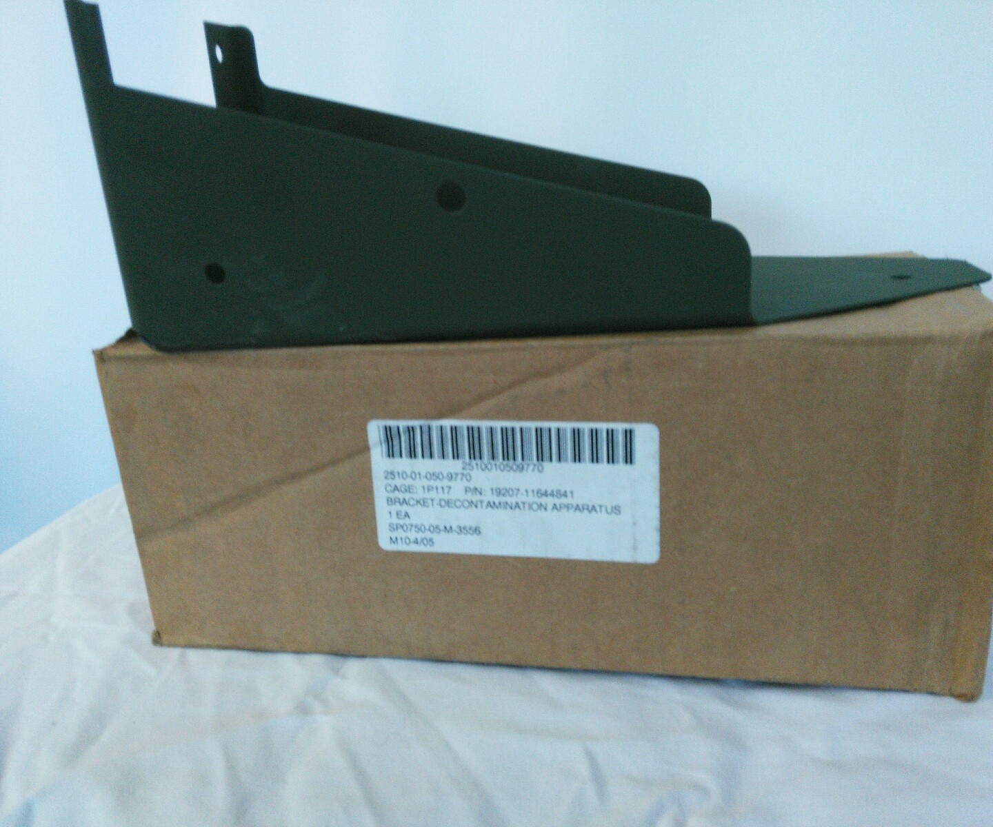 MILITARY M SERIES VEHICLES DECOM BRACKET 2510-01-050-9770 P/N 19207 ...
