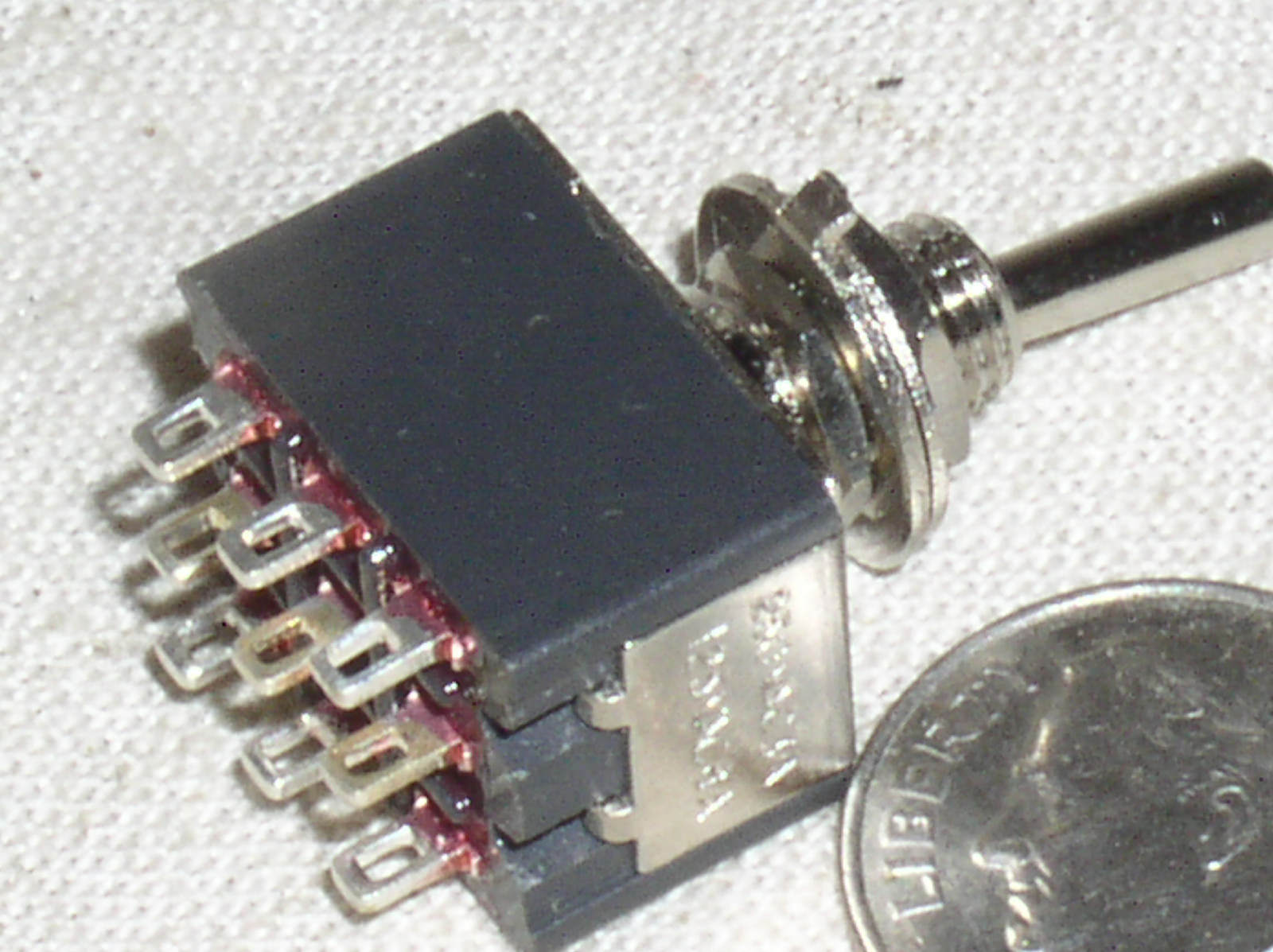 1 BRAND NEW MINI TOGGLE 3PDT 3P2T ON-ON HOBBY TRAIN SWITCH 125 VAC 6 ...