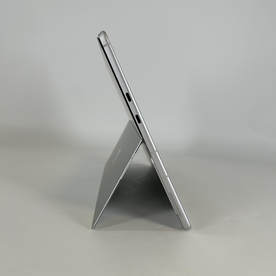 Microsoft Surface Pro 10 5G LTE 13 2.1 GHz Ultra 7 165U 32GB 512GB Very ...