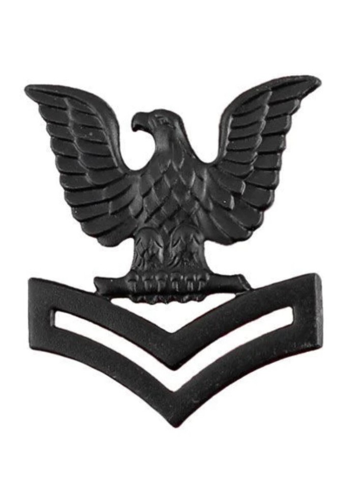 USN NAVY CAP DEVICE PIN E5 PETTY OFFICER 2 Second Class Rank Insignia ...