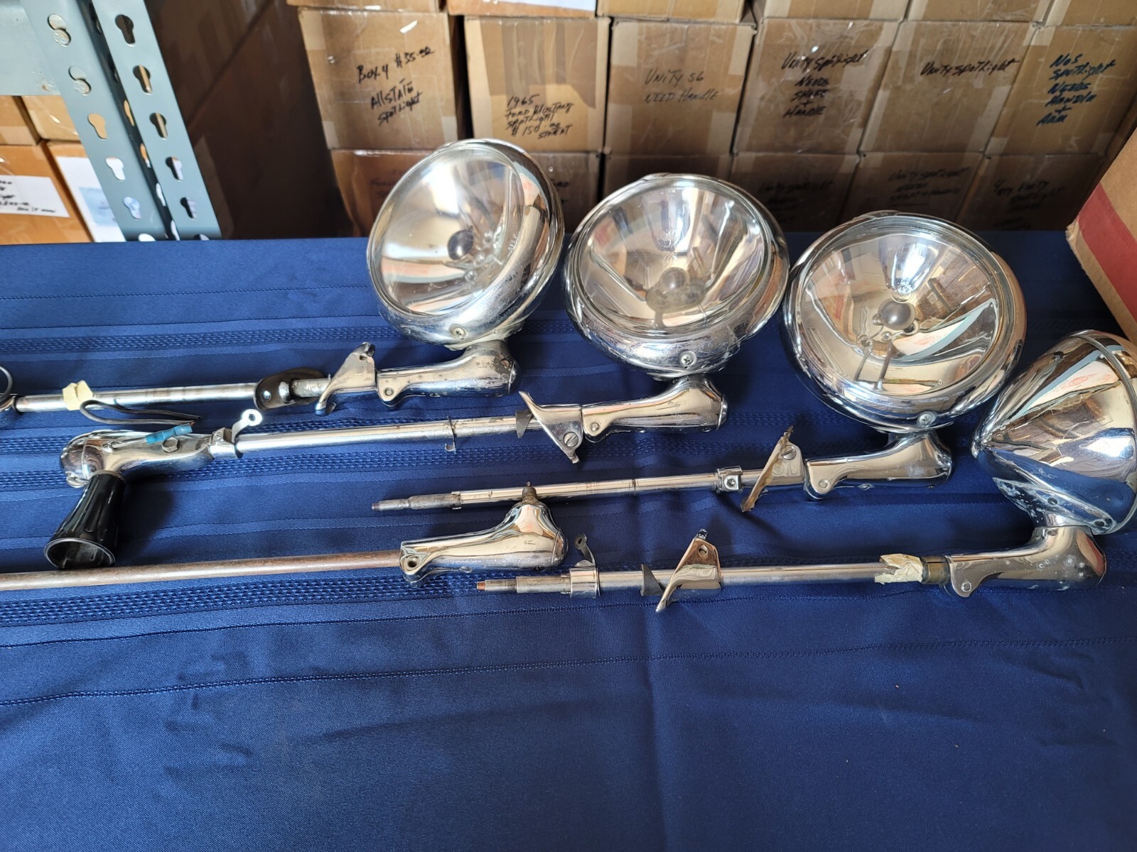 UNITY SPOTLIGHTS MIX LOT OF 4 USED SPOTLIGHTS WAREHOUSE # A | eBay