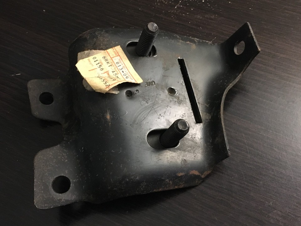 GM NOS 1974-77 Chevy Vega RH Front Outer Bumper Bracket 336552 | eBay