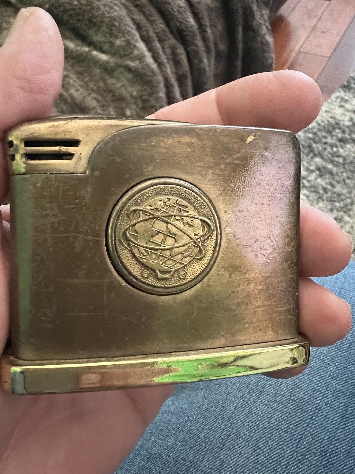 1961 MONARCH Brass CIGARETTE LIGHTER with WORLD MEDALLION Push BUTTON ...