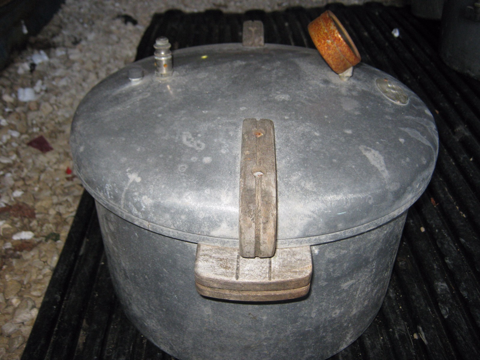 National Pressure Cooker No 7