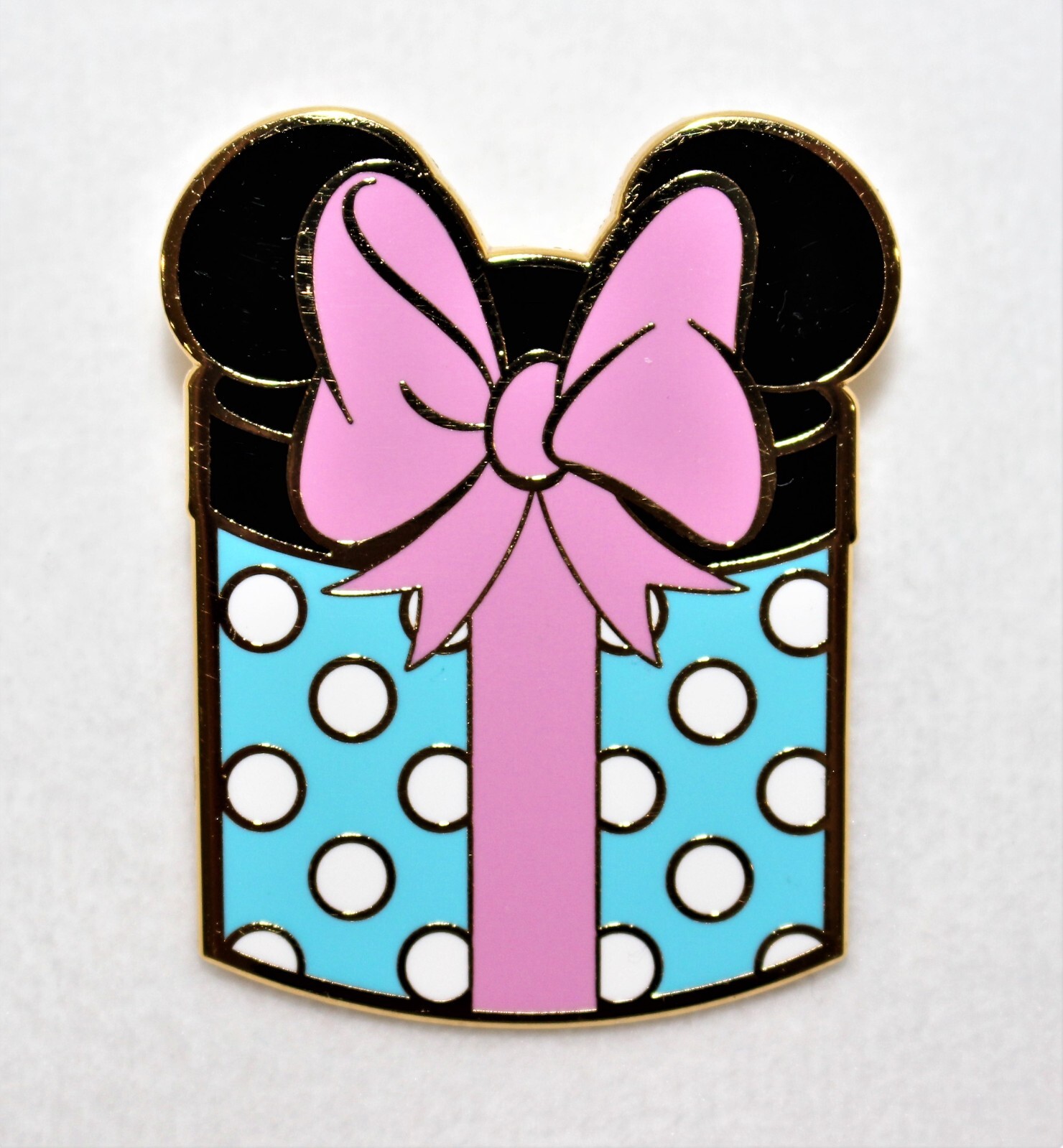 Loungefly Disney Mickey & Friends Presents Pin Blind Box - Minnie Mouse ...
