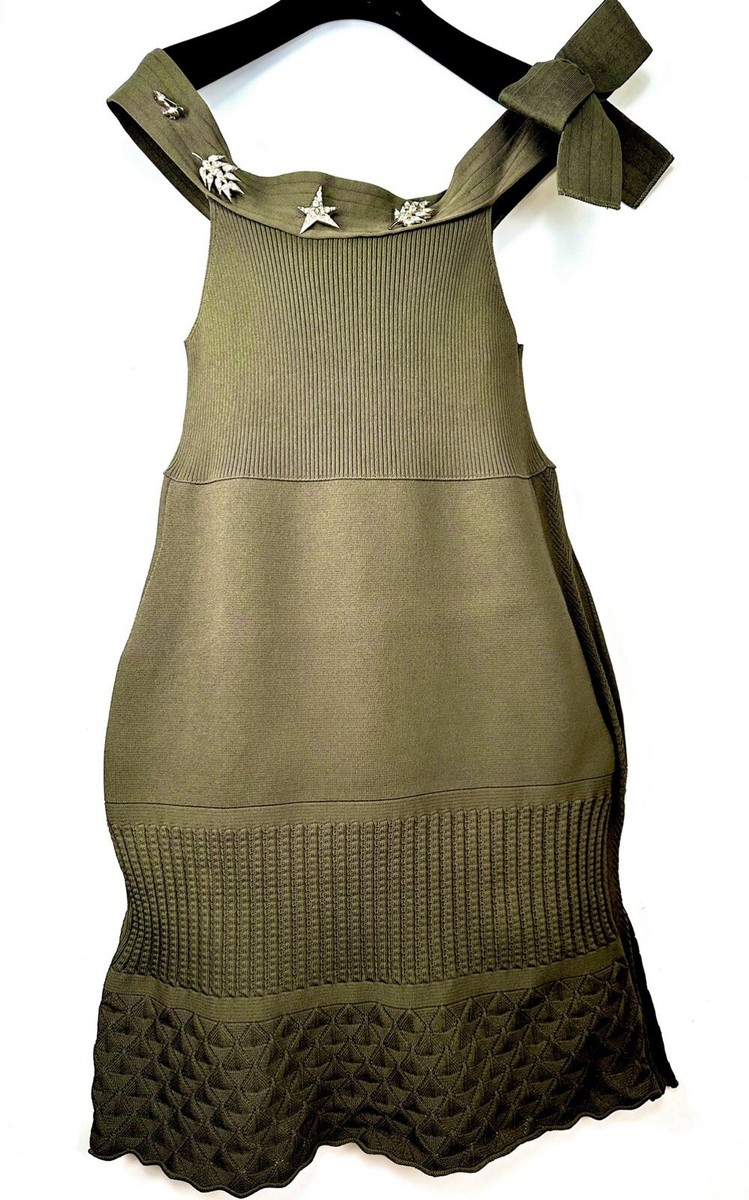 8K Chanel 2008 Crystal Star Pin Midi Green Top Dress 40 42 8K Chanel 2008 Crystal Star Pin Midi Green Top Dress 40 42