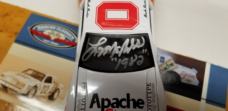 "AUTOGRAPHED" MARK MARTIN #02 APACHE STOVE 1982 BUICK REGAL 1/24 NASCAR ...