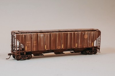 CDH HO Scale Custom Weathered Lot Proto 2K BNSF 3 Bay Covered Hopper ...