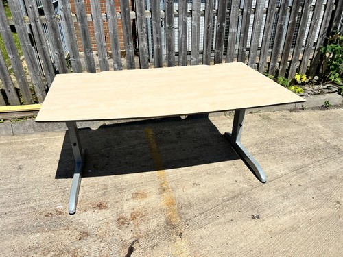 Techo Arkus C Maple 1600x900 Bow Fronted Desk | eBay UK